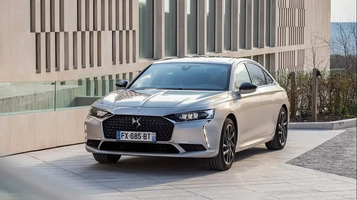 DS מציגה מכונית פאר חדשה - DS9 - וואלה רכב