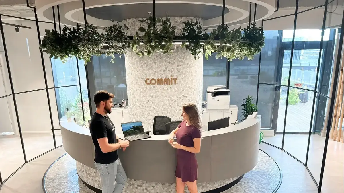 חברת Commit מתרחבת - מגייסת 80 עובדים ועוברת למשרדים - וואלה כסף