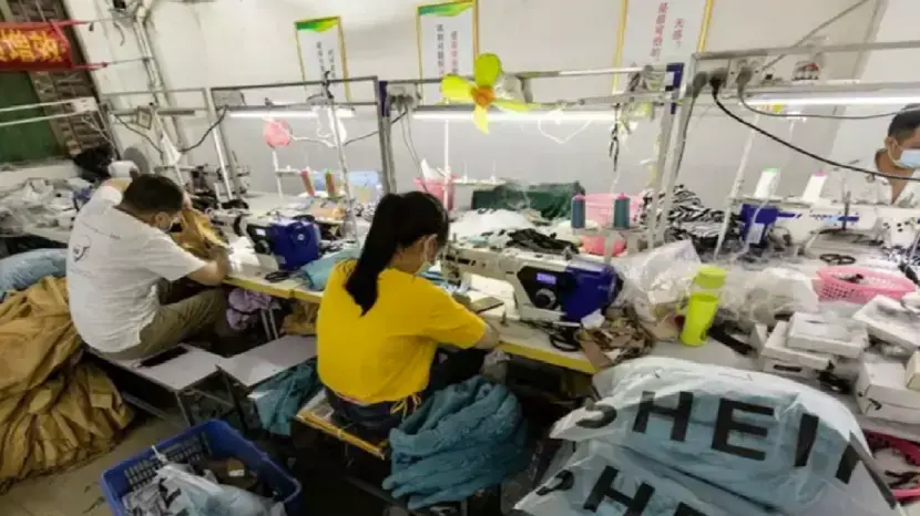 אופנה ועבדות: תנאי העסקה קשים תועדו במפעל האופנה SHEIN - וואלה כסף