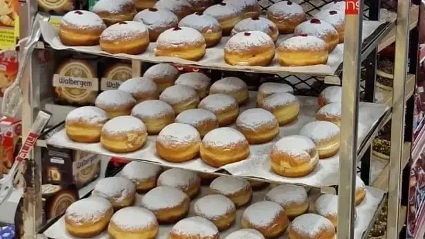 קרפור מורידה את מחיר הסופגנייה ל-0.90 שקלים - וואלה כסף